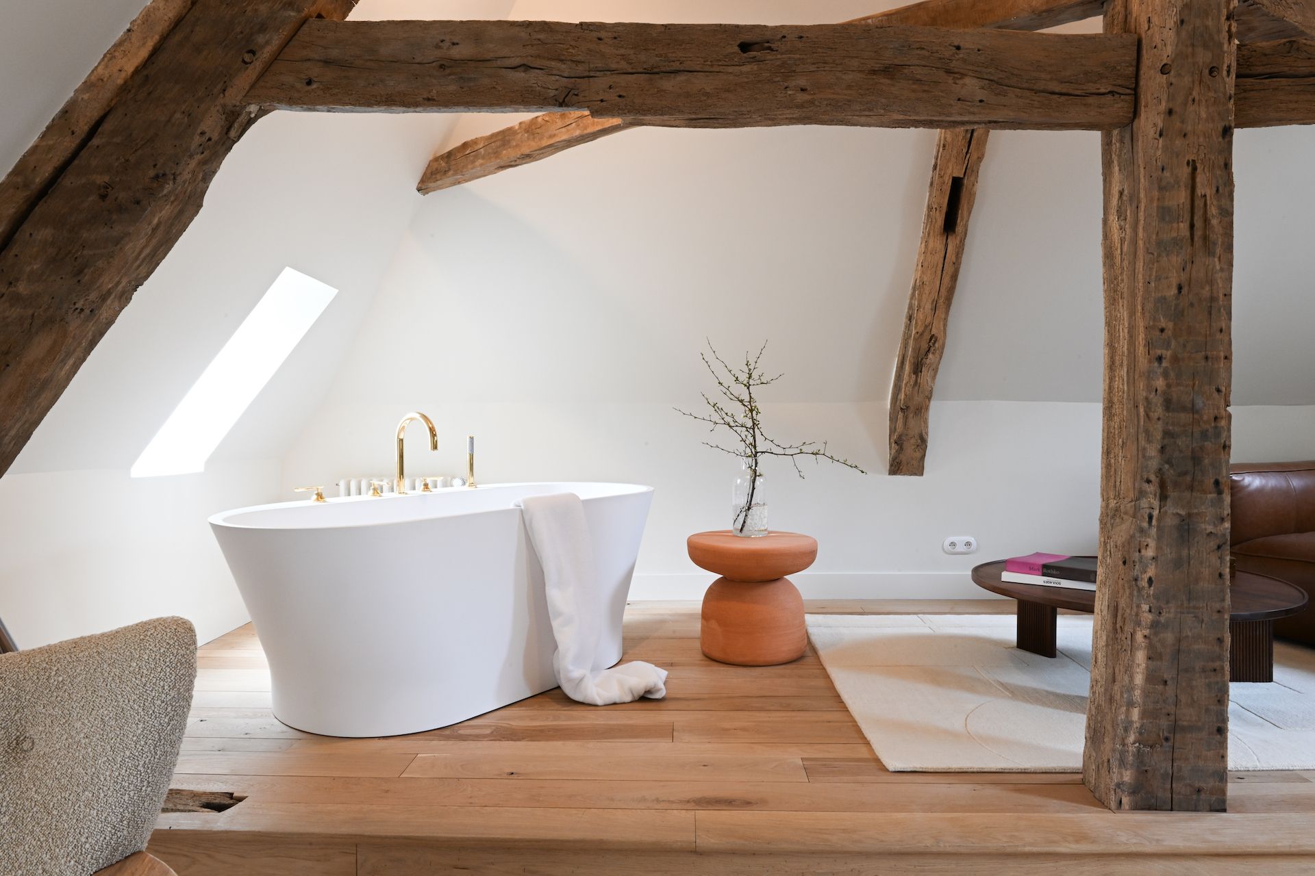 Room Hôtel Les Prés in Saint-Hilaire-le-Châtel - Fooding